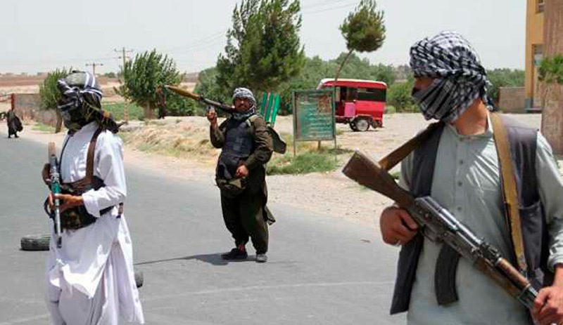 Taliban sınır bölgesini ele geçirdiğini söyledi, Afganistan hükümeti ...