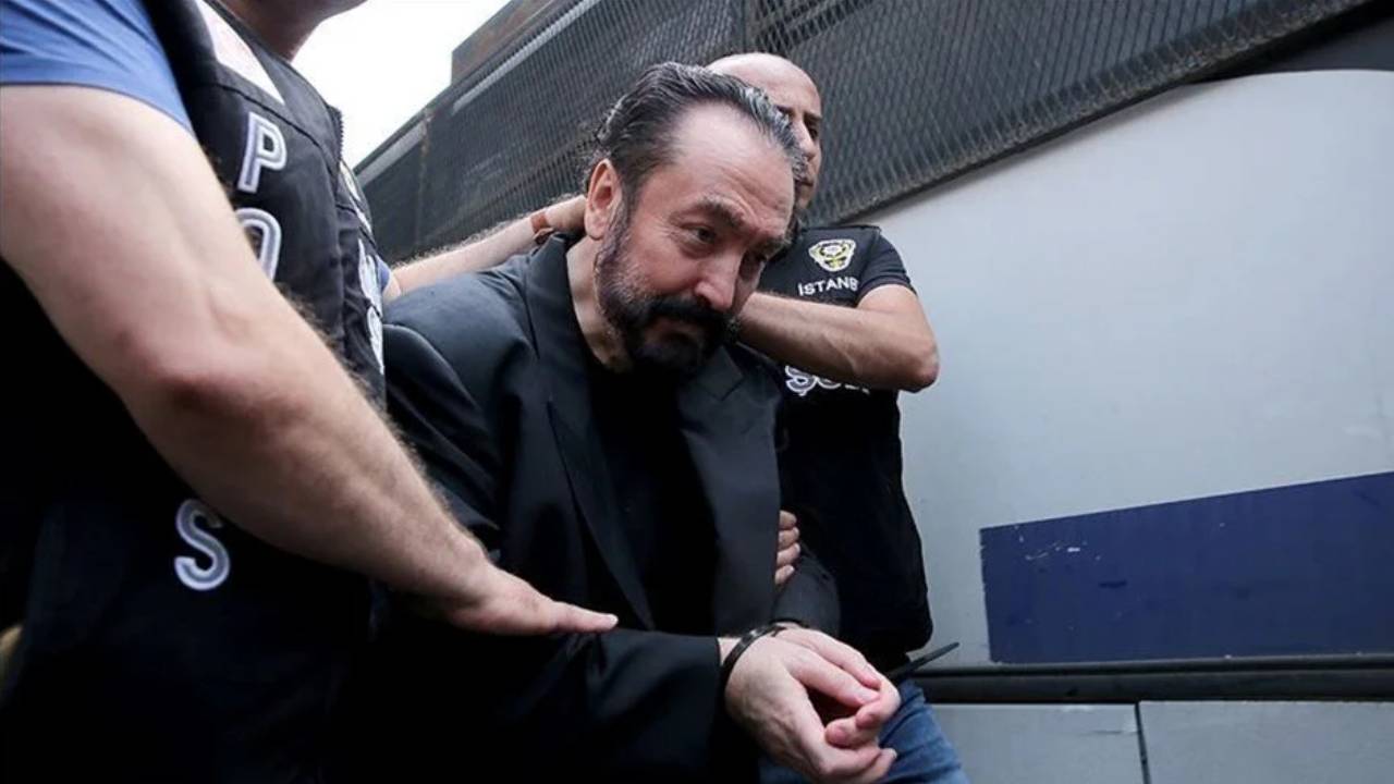 Yargıtay'dan Adnan Oktar talebi: Verilen 8 bin 658 yıl hapis cezası onansın Yargıtay'dan Adnan Oktar talebi: Verilen 8 bin 658 yıl hapis cezası onansın