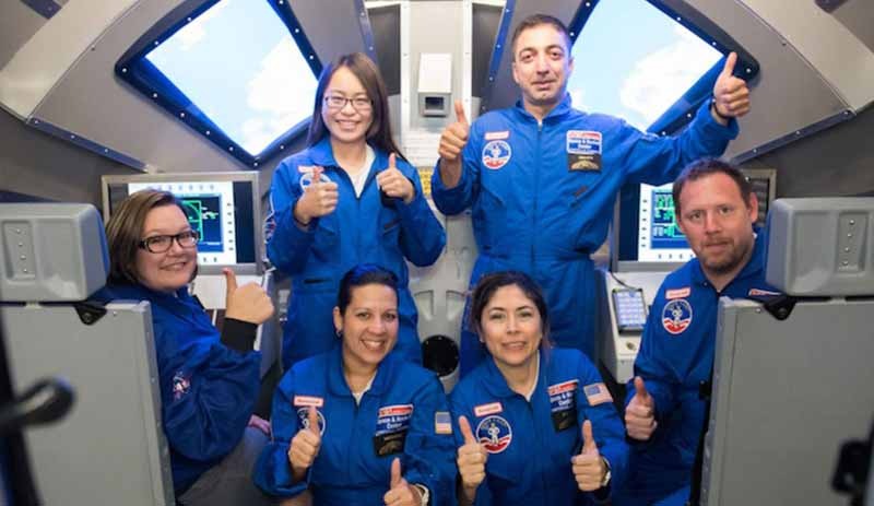 NASA çalışanlarından tuvalet temizlemelerini istedi